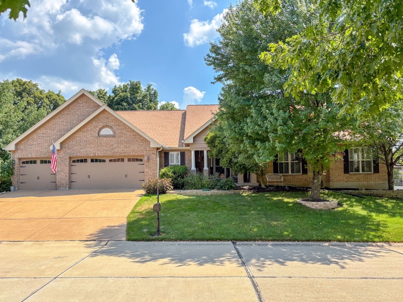 Spectacular atrium ranch on beautiful lot - 836 Timber Glen Ln , Ballwin MO